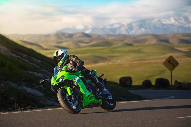 Spesifikasi Kawasaki Ninja ZX-6R 2026, Ini Harga Terbarunya! | IDN Times