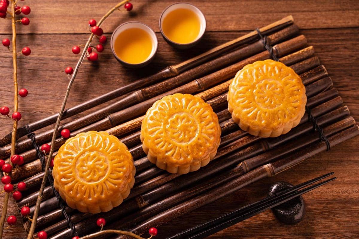 Cara Makan Kue Bulan ala Orang China, Sarat Filosofi! | IDN Times