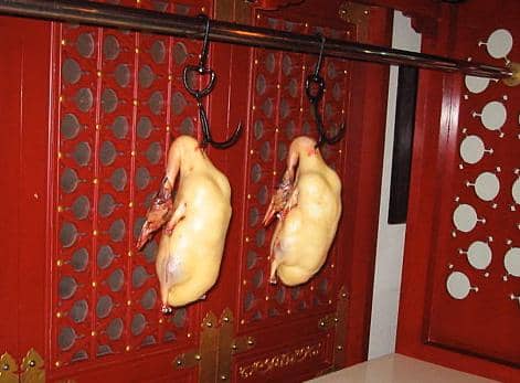 5 Tips Membuat Peking Duck Khas Tiongkok dengan Kulit Super Renyah ...
