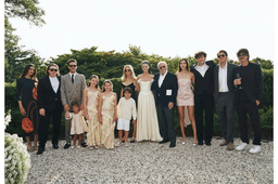 7 Potret Brooklyn Beckham dan Nicola Peltz Perbarui Janji Nikah | IDN Times