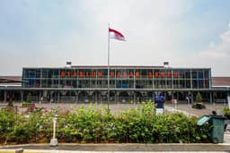 Perbedaan Stasiun Gambir dan Stasiun Pasar Senen, Apa Saja? | IDN Times