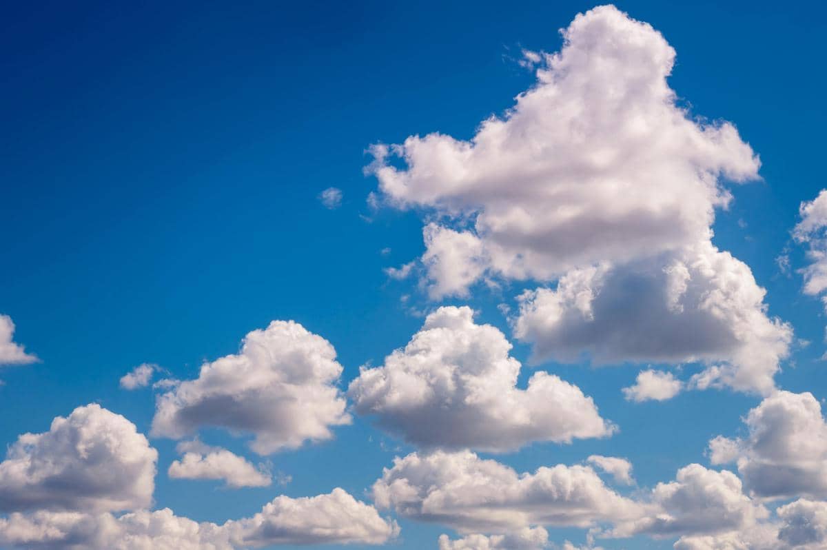 Awan Terbuat dari Apa? | IDN Times