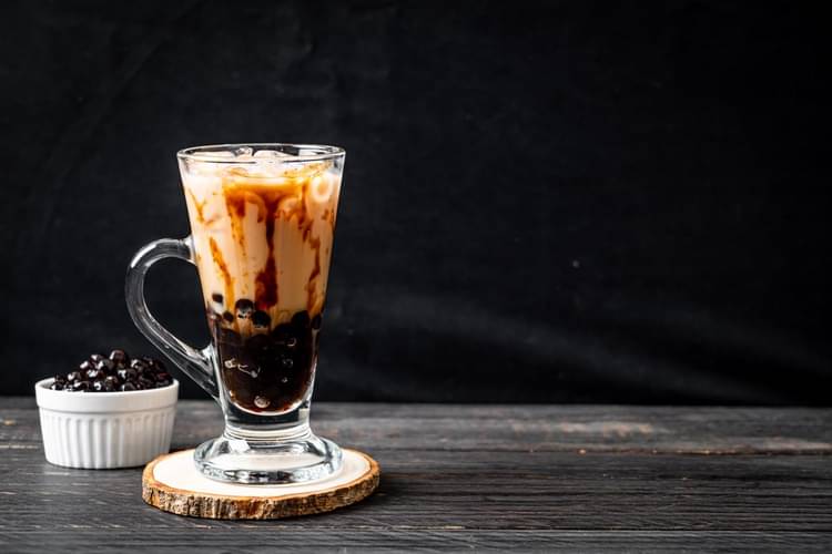 Resep Es Teh Solo Boba yang Manis, Segar, dan Bikin Nagih | IDN Times ...