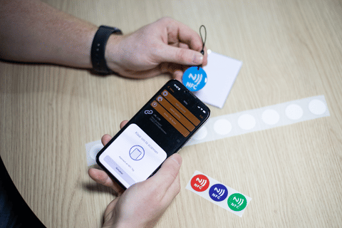Cara Aktifkan NFC di iPhone, Lengkap dengan Cara Pakainya | IDN Times