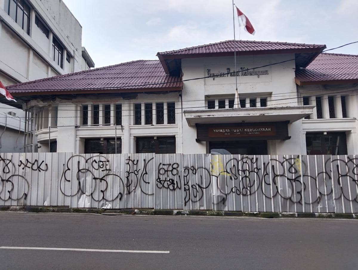 Pemugaran Gedung YPK Naripan Ditargetkan Rampung November 2025 | IDN ...