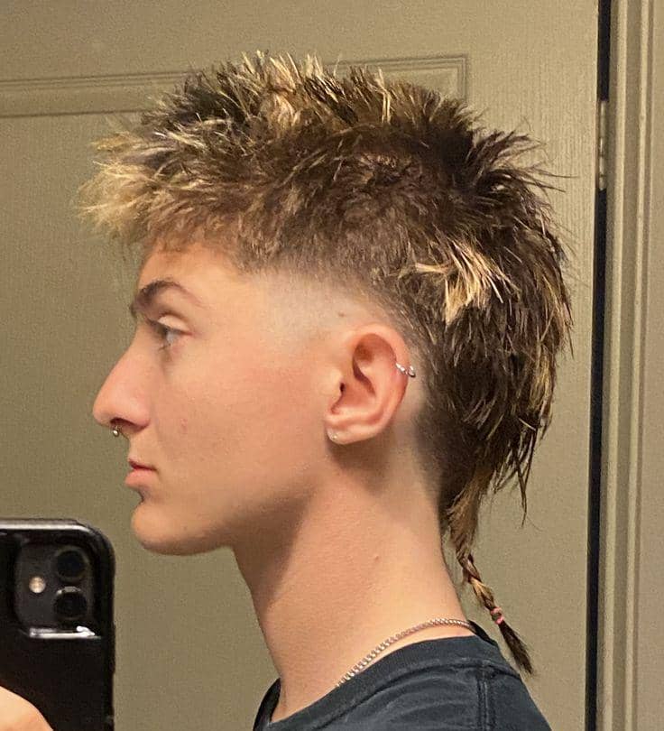 15 Model Potongan Rambut Mohawk, Kekinian Banget! | IDN Times