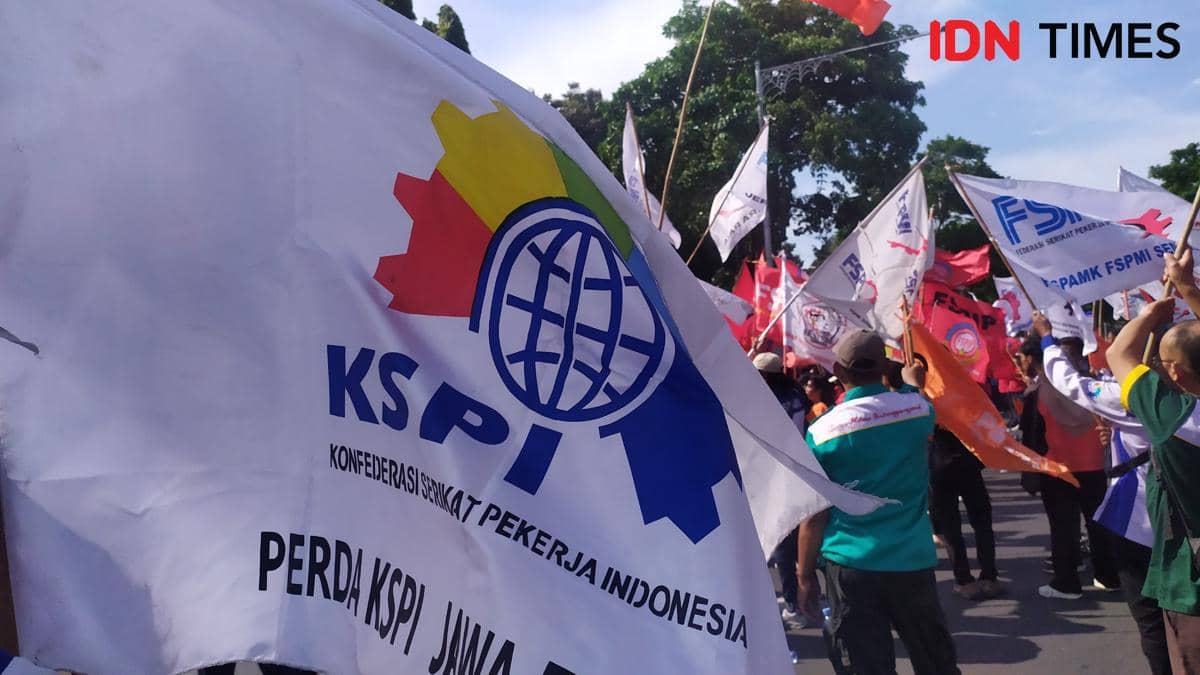 Buruh Gelar Aksi di Istana Merdeka Hari Ini, 1.392 Polisi Disiagakan ...