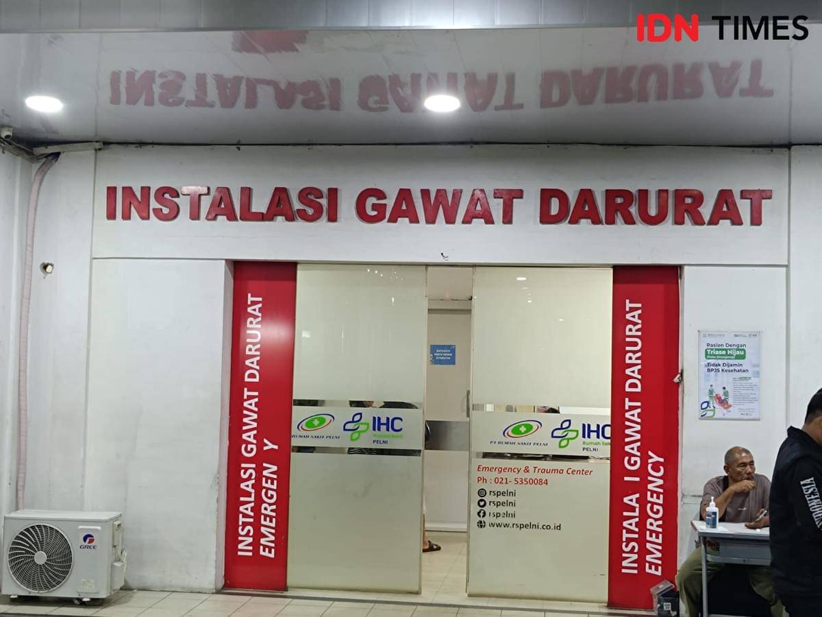 Ada Bayi Kena Gas Air Mata saat Demo Dirawat di RS Pelni | IDN Times