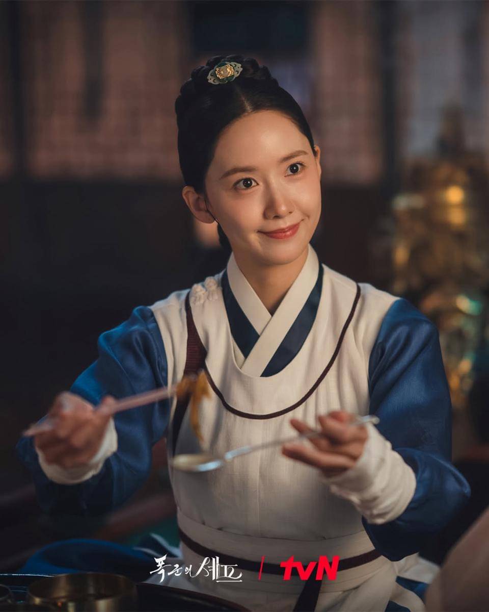 Biodata dan Profil Pemeran Utama Bon Appetit, Your Majesty | IDN Times