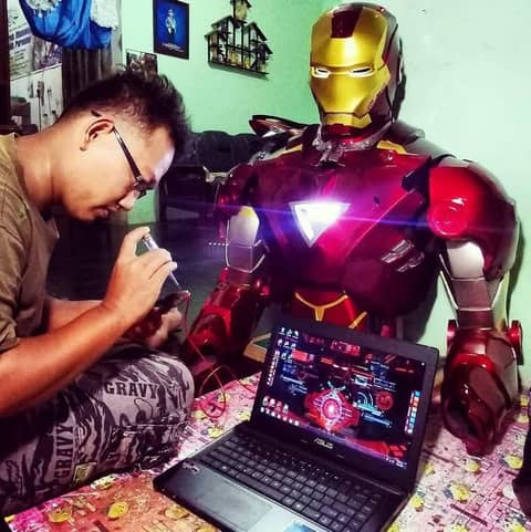 ⁠Foto Iron Man di Rumah Warga yang Viral Bukan Milik Ahmad Sahroni ...
