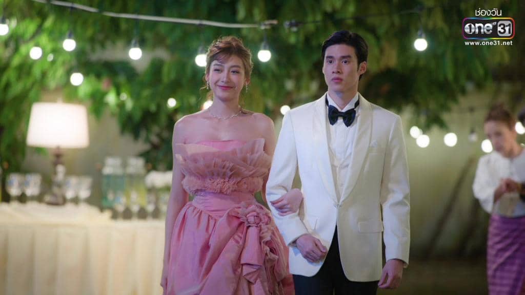 Sinopsis Love In The Moonlight, Drama BL tentang Perjodohan Bisnis ...