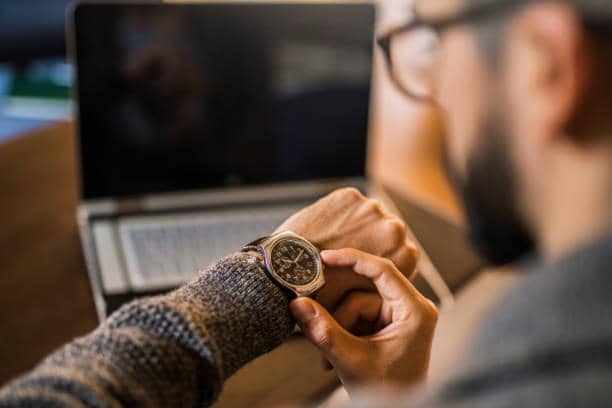Kenapa Cowok Suka Koleksi Jam Tangan Mahal? Ini Alasannya! | IDN Times