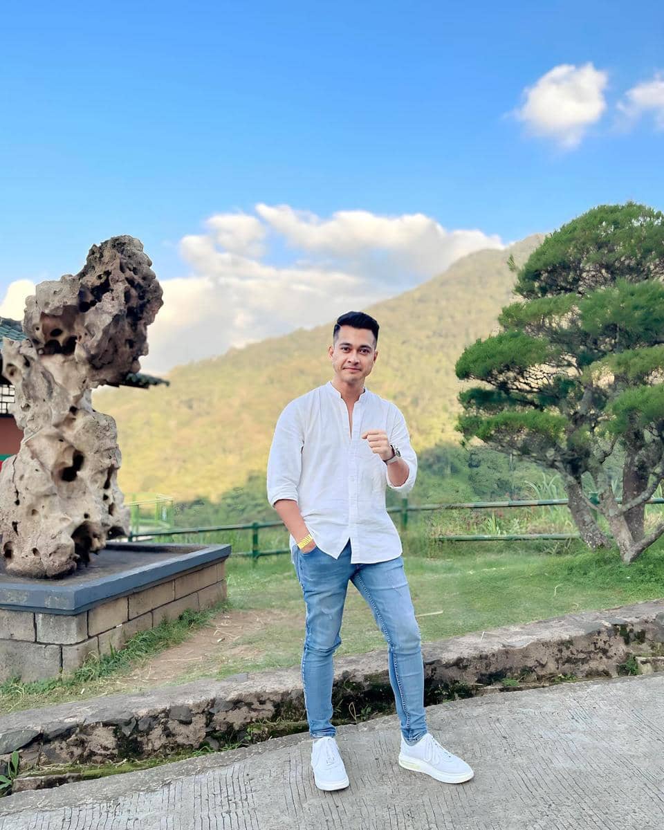 Biodata dan Profil Eza Gionino | IDN Times