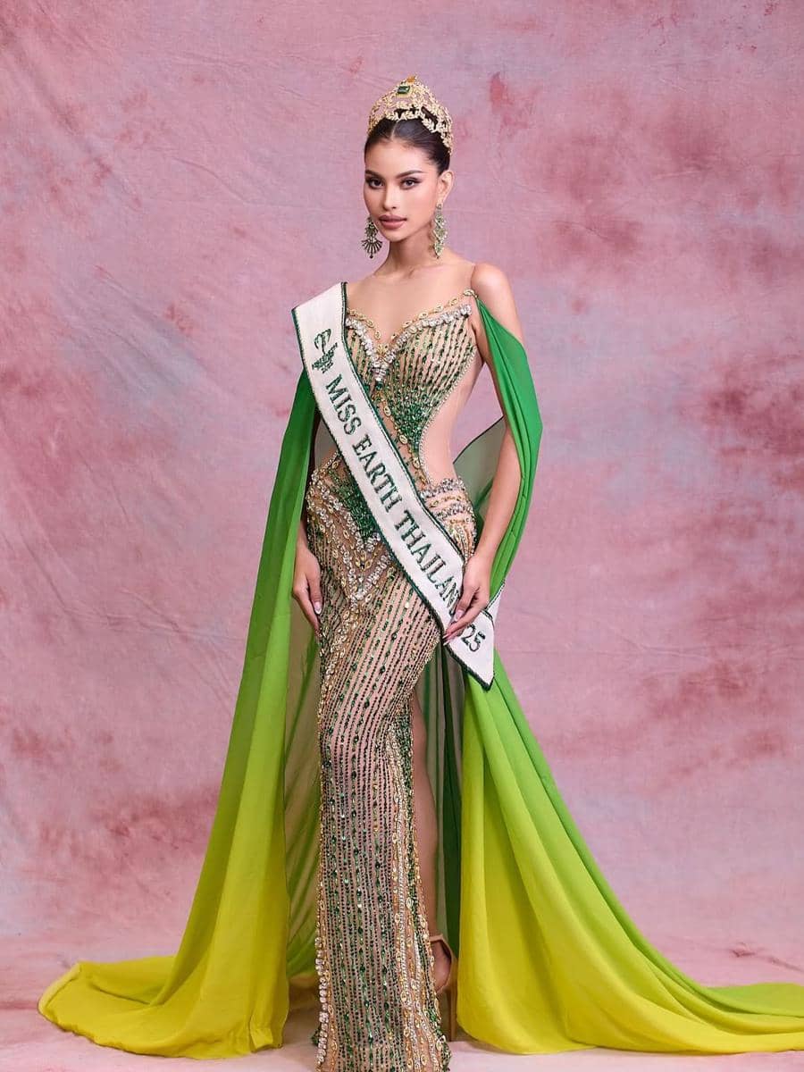 7 Potret Waree Ngamkham Miss Earth Thailand 2025, Bikin Jatuh Hati ...
