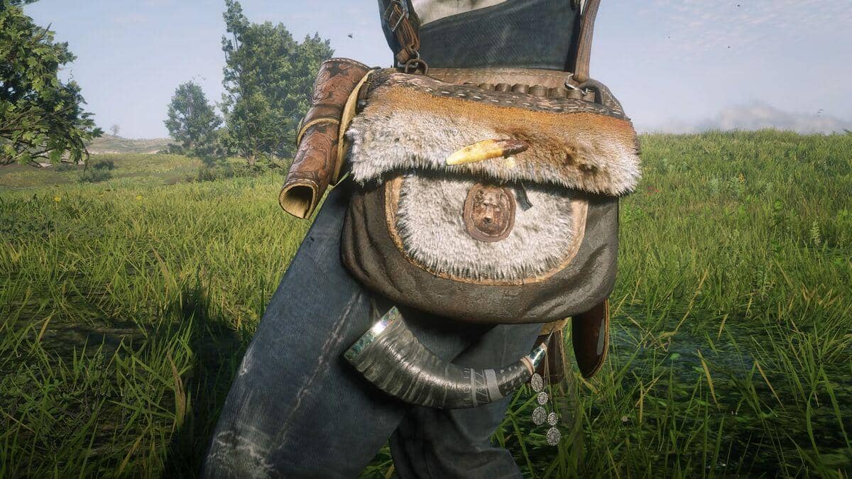7 Upgrade Satchel Milik Arthur di Red Dead Redemption 2 | IDN Times