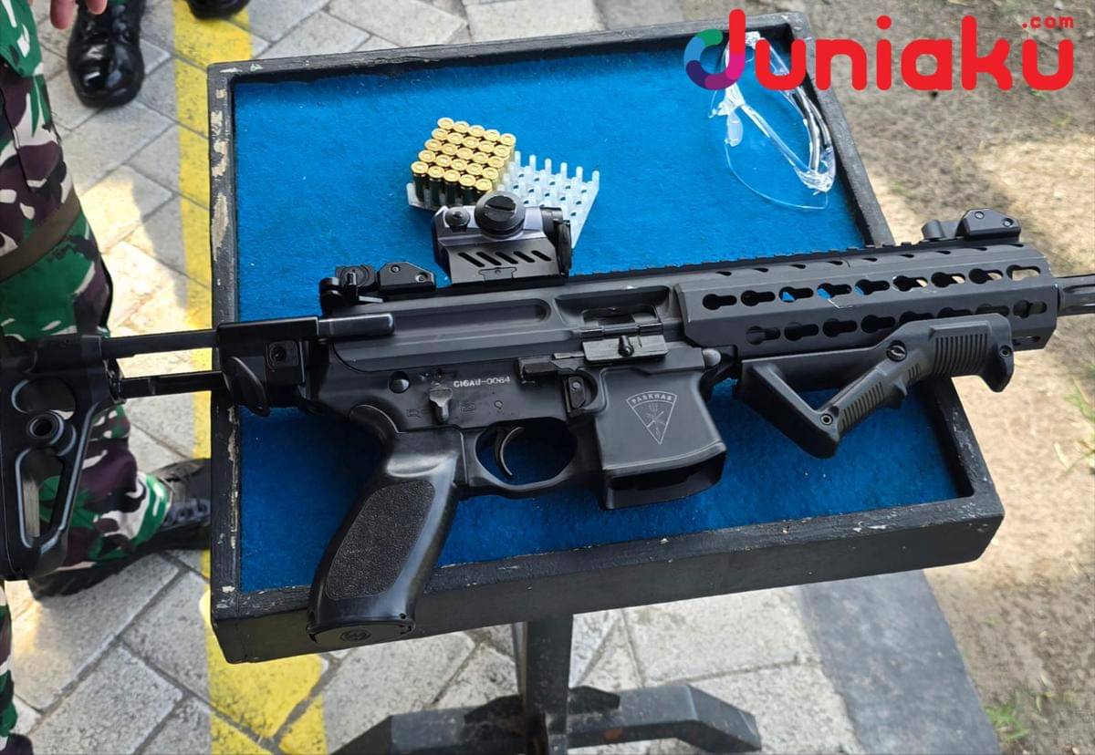 Mencoba SMG MPX dari SIG Sauer, Mudah Bahkan untuk Amatir? | Duniaku.com