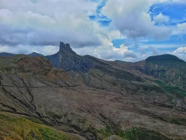5 Perbedaan Gunung Api Strato dan Gunung Api Perisai | IDN Times