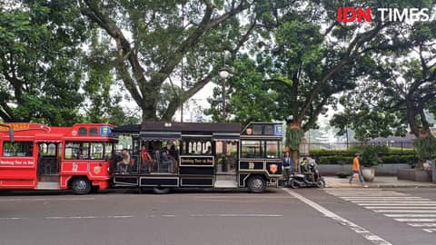 Perbedaan Aisle, Middle, dan Window Seat Pesawat Terbang | IDN Times