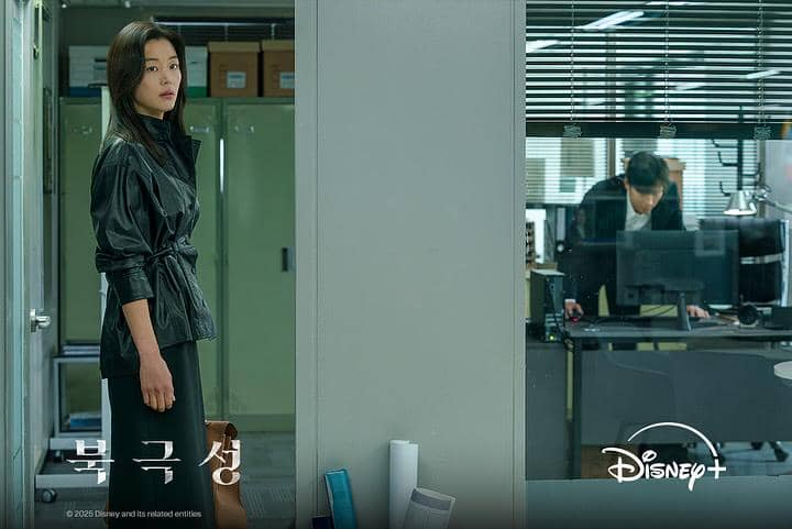 Bantuan Presiden Chae Kyung Shin pada Seo Mun Ju di Tempest | IDN Times
