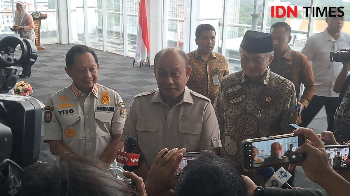 Ada Isu Minyak Babi, Food Tray Impor Buat MBG Wajib Sertifikat Halal ...