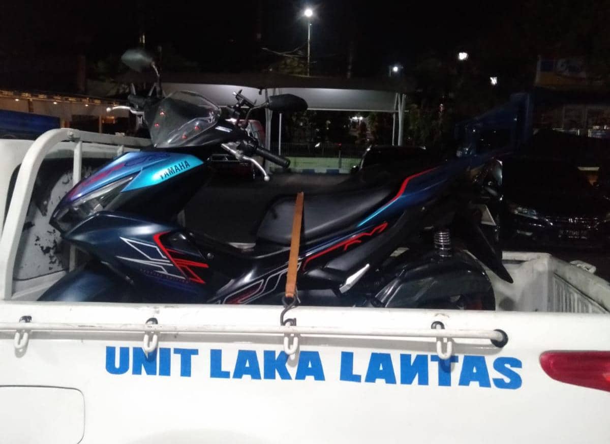 Pemotor Asal Sampang Tewas Tergilas Truk di Osowilangun Surabaya | IDN ...