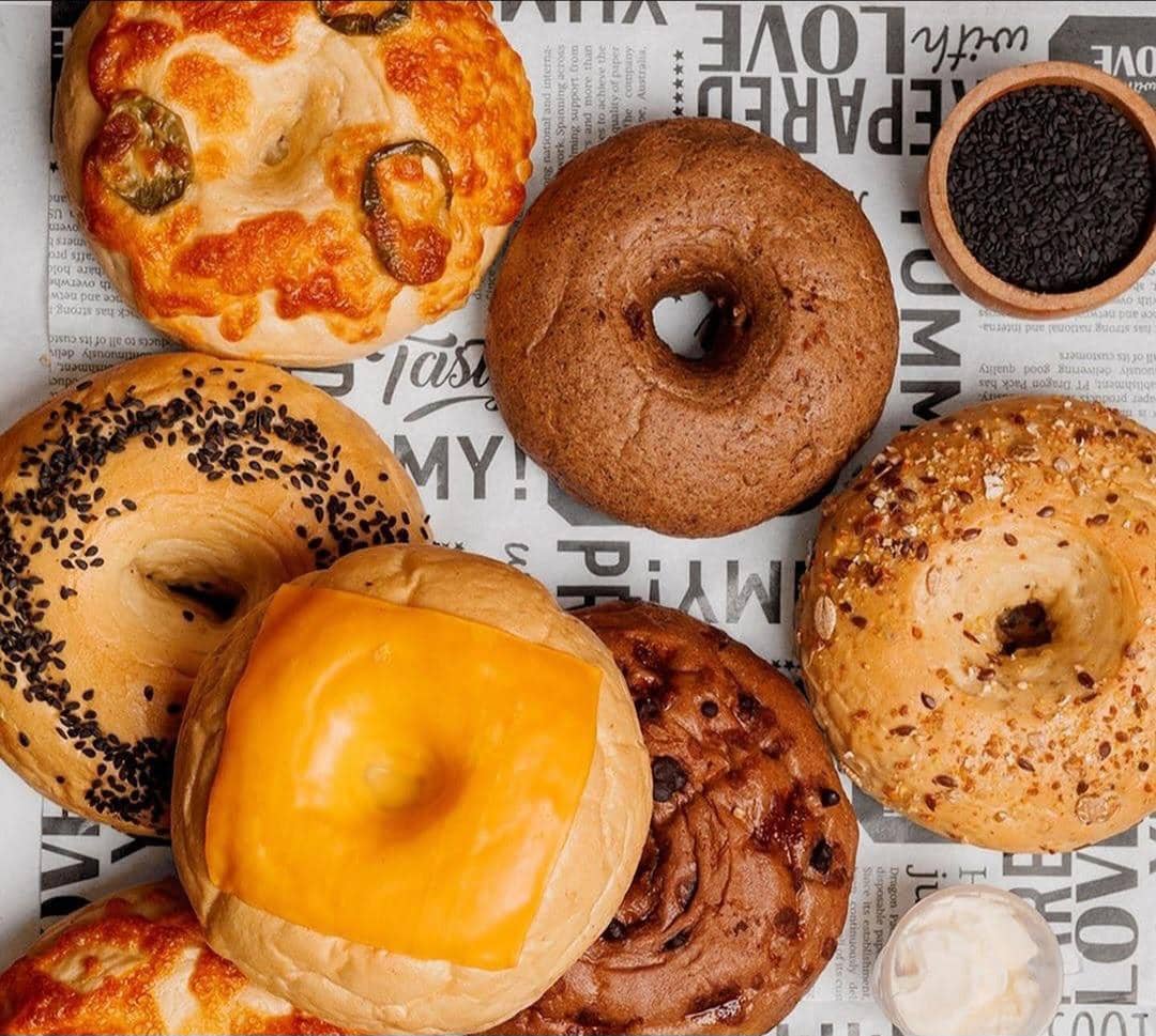 5 Roti Bagel Favorit di Jakarta, Varian Rasanya Bikin Ngiler! | IDN Times