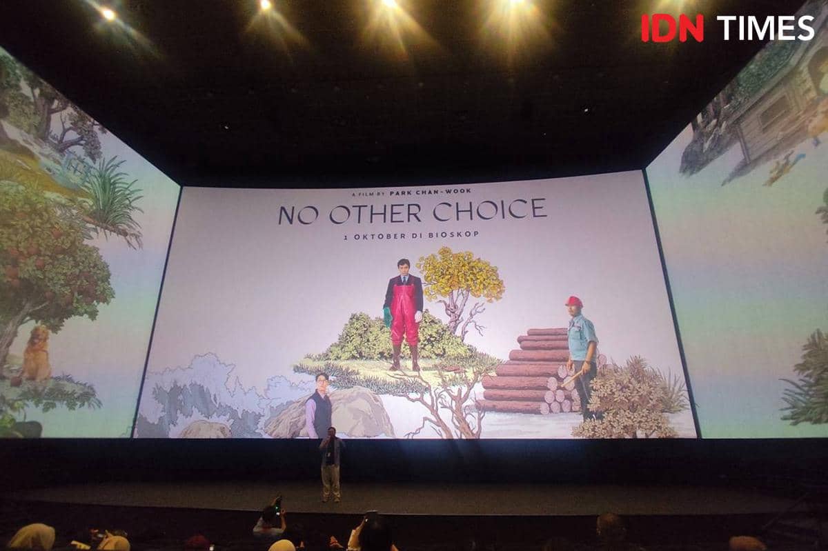 Pengalaman Nonton Film No Other Choices di ScreenX | IDN Times