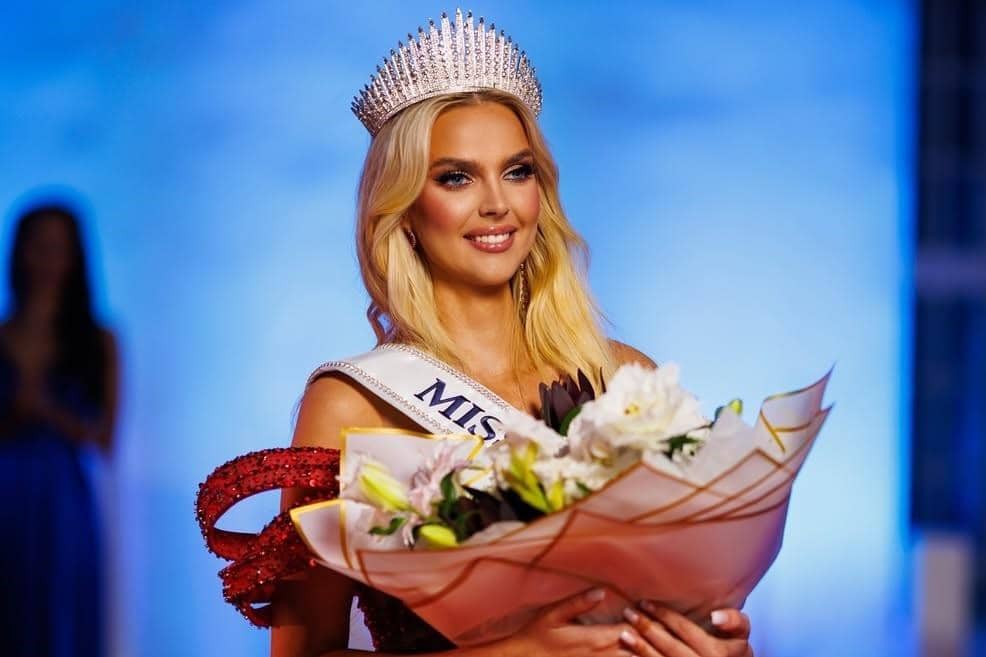 7 Potret Brigitta Schaback Miss Universe Estonia 2025, Bak Barbie ...