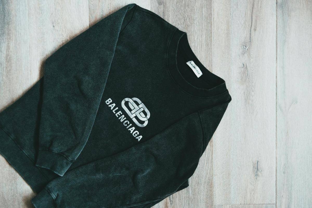 Bagaimana Cara Menemukan Barang Branded Asli Saat Thrifting | IDN Times