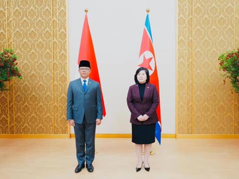 Ke Pyongyang, Menlu RI Bangun Kerja Sama Baru dengan Korea Utara | IDN ...