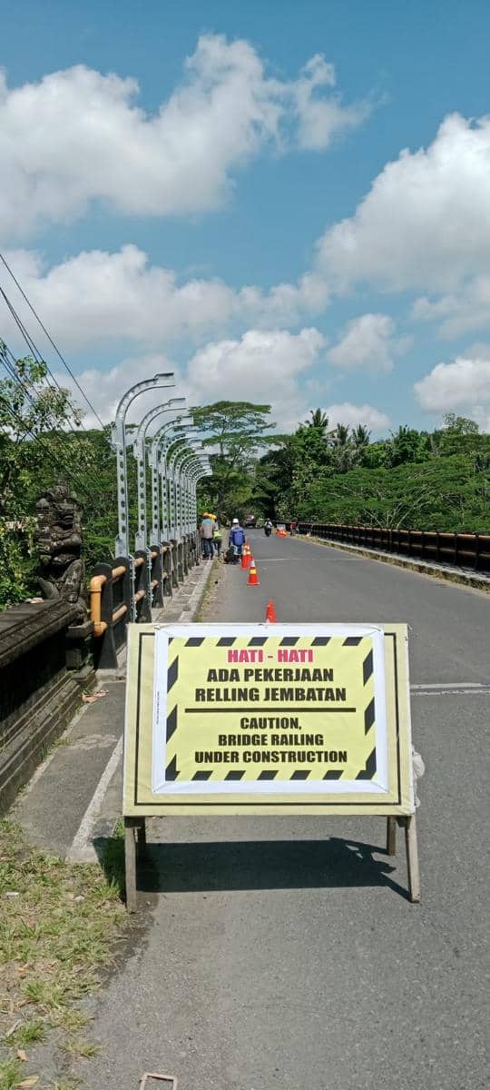 Cegah Kejadian Ulah Pati, Jembatan Cau Belayu Tabanan Dipasang Railing ...