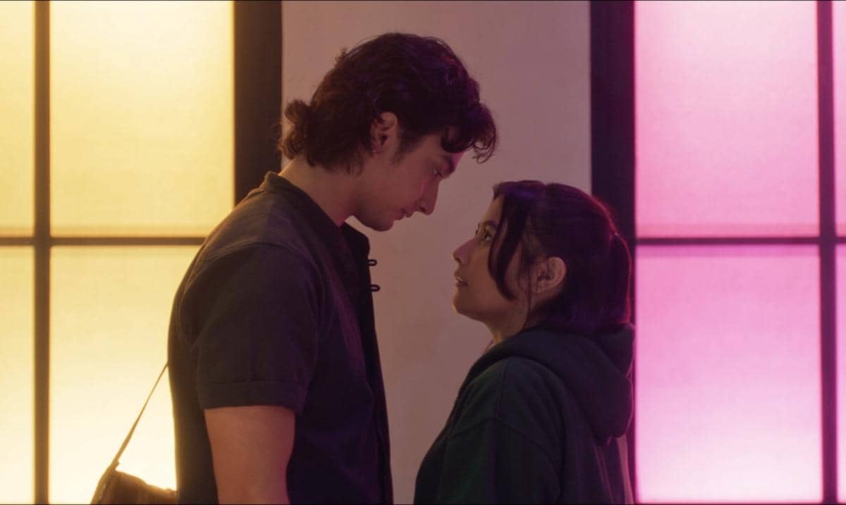 5 Film dan Serial Pertemukan Prilly Latuconsina dan Bryan Domani | IDN ...
