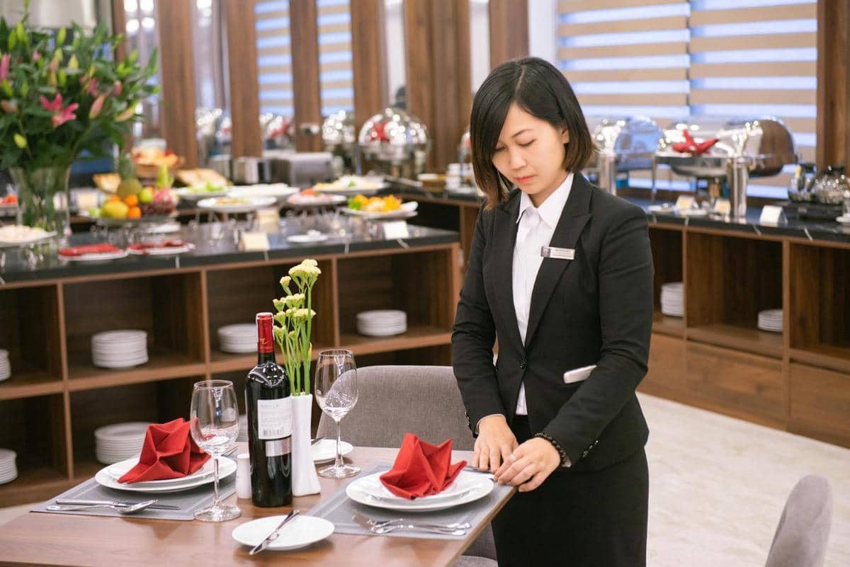 Apa Bedanya Penyajian Buffet dan Banquet dalam Dunia Kuliner? | IDN Times