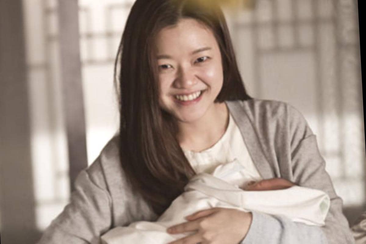 Jung So Min Hingga Shin Min Ah, 16 Artis yang Jadi Anak Yoon Bok In di ...
