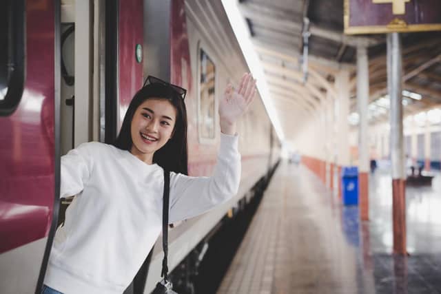 Perbedaan Green Line dan Red Line KRL Jabodetabek, Panduan Anti ...