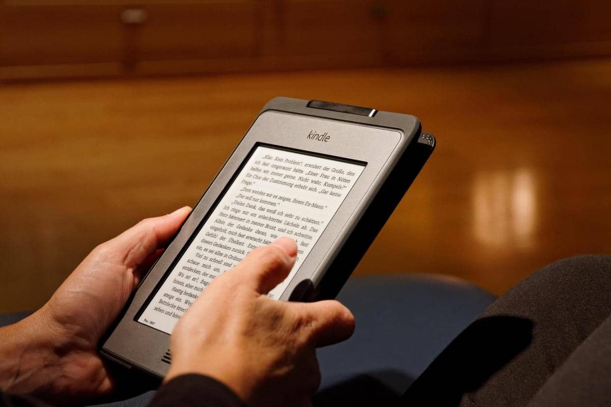 Kindle vs Audiobook: Mana Lebih Efektif Nempel ke Otak? | IDN Times