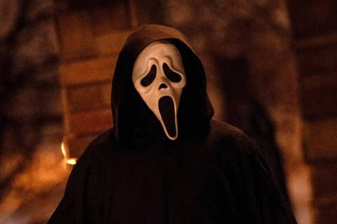 Sinopsis dan Daftar Pemain Scream 7, Courteney Cox Kembali | IDN Times