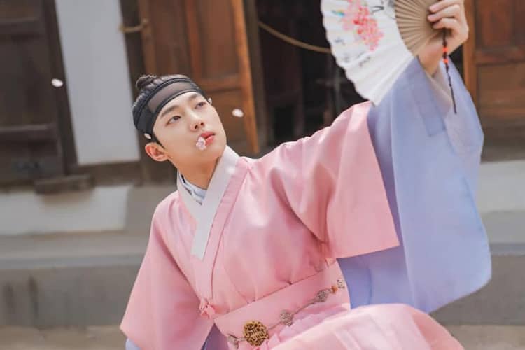 7 Tingkah Kocak Nam Gi Jeong di Drakor Spirit Fingers, Bikin Ketawa ...