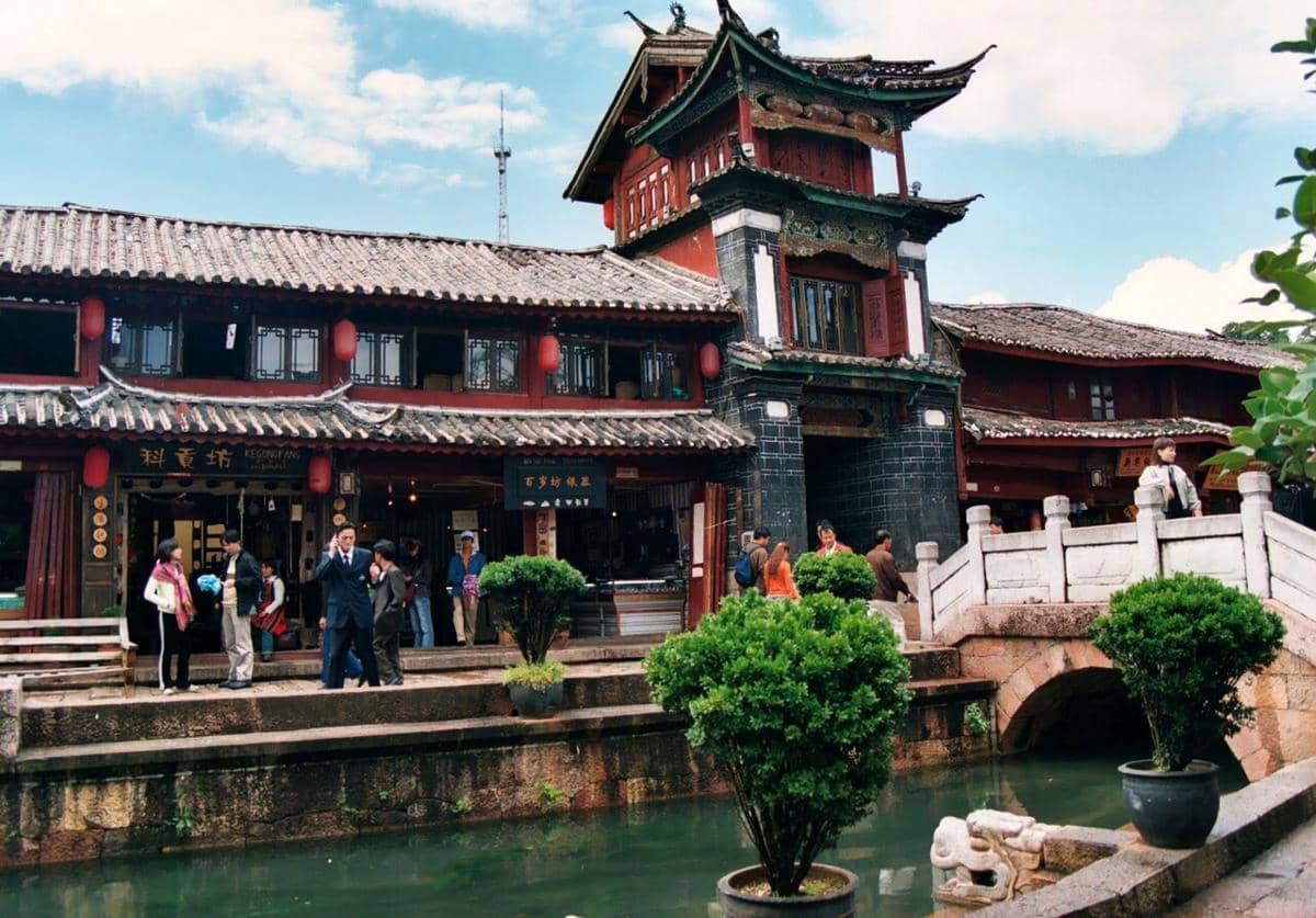 5 Kota di China yang Cocok Dikunjungi Bulan November, Liburan Low ...