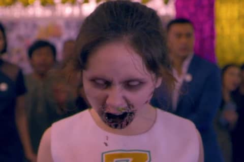 5 Film Zombie dari Asia Tenggara, Terbaru Abadi Nan Jaya | IDN Times