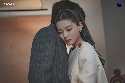 3 Kepedulian Baek Ah Jin pada Yoon Jun Seo di Drakor Dear X | IDN Times