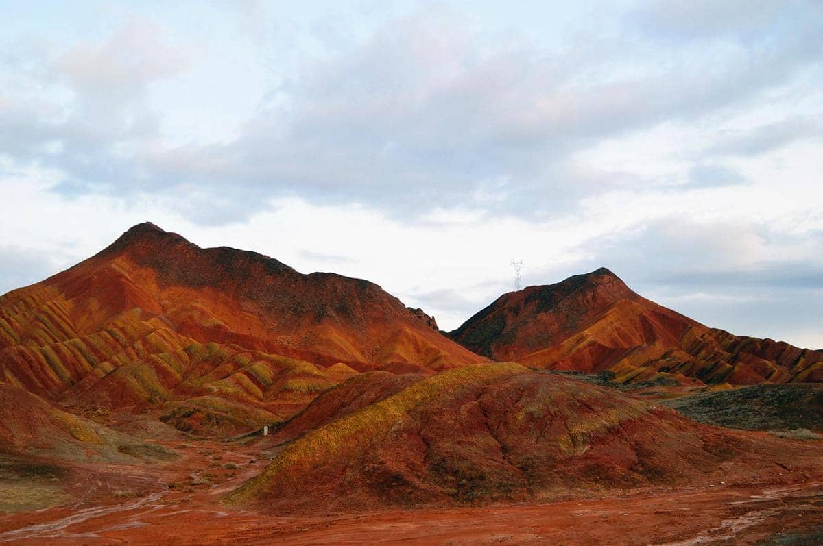5 Alasan Zangye Danxia, Gunung Warna-Warni di China Masuk Bucket List ...