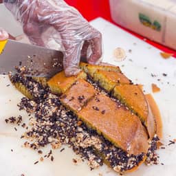Menu Martabak Pecenongan 78, Martabak Premium Isi Melimpah | IDN Times