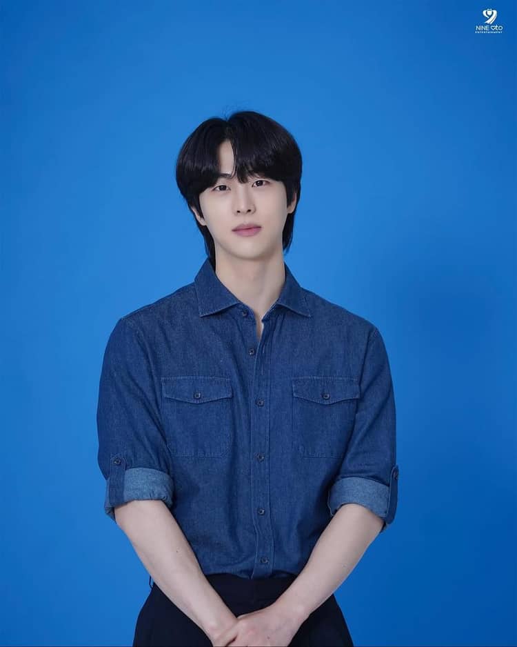 Biodata dan Profil Kim Mu Jun | IDN Times