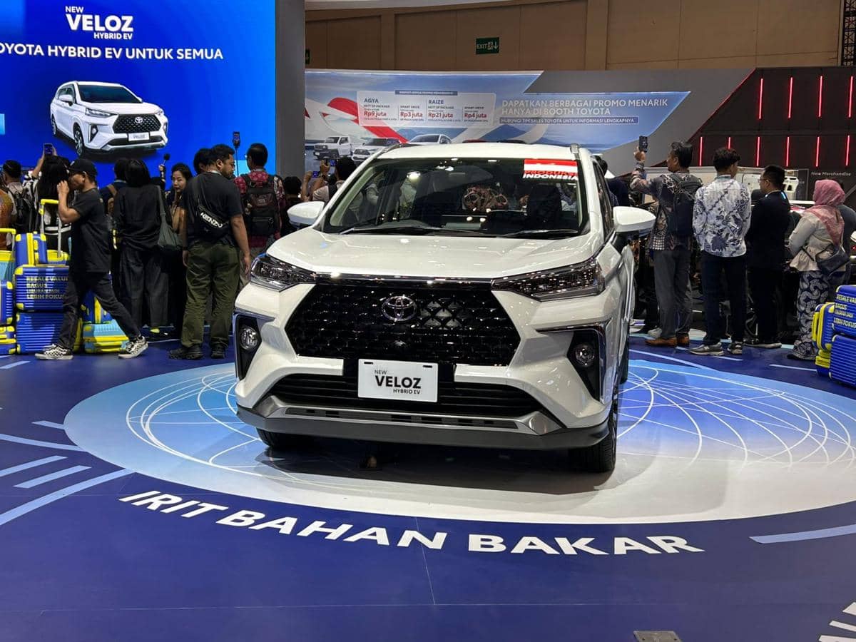 Konsumsi BBM Toyota Veloz Hybrid, Apakah Tergolong Irit? | IDN Times