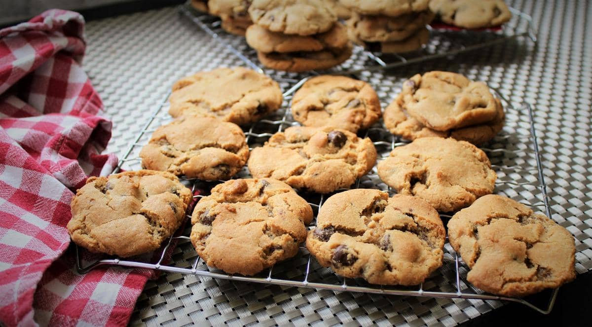 Gula Kastor vs Gula Pasir, Mana yang Bikin Cookies Renyah? | IDN Times