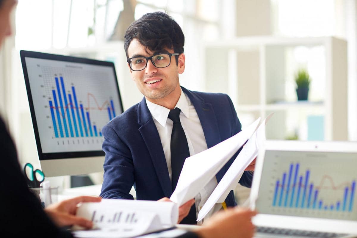 Gaji Data Analyst 2026 di Indonesia dan Luar Negeri | IDN Times