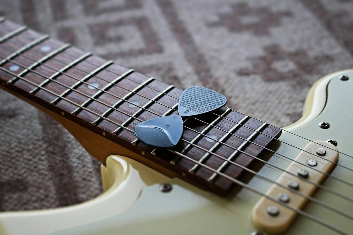 3 Cara Stem Gitar yang Paling Mudah untuk Pemula | IDN Times