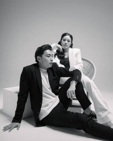 13 Inspirasi Prewedding Tema Indoor 2025, Simpel tapi Romantis! | IDN Times