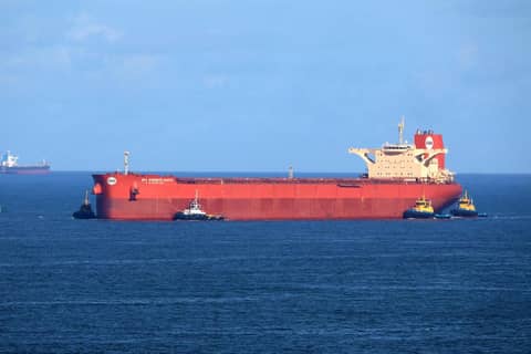 Kapal Tanker Armada Bayangan Rusia Dicegat di Selat Inggris | IDN Times